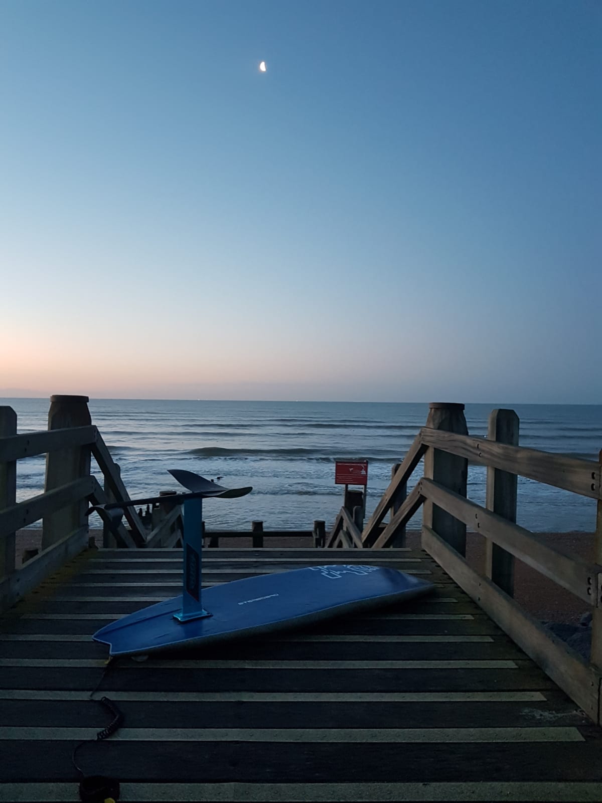 Sunrise and ice: Foiling at Camber - January 2020 - The Foiling Collective